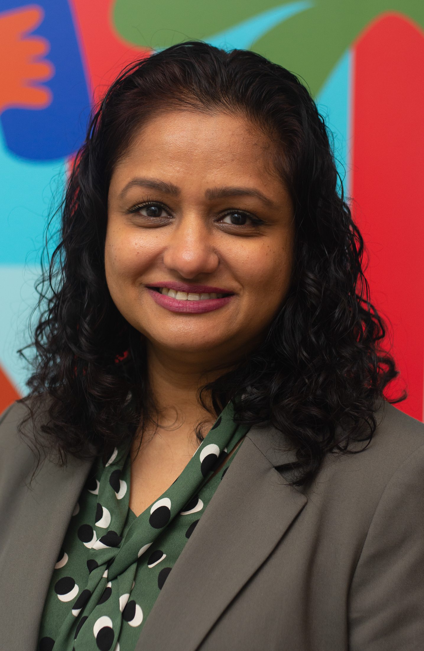 Healthy Food Policy Fellows meet to discuss research opportunities.